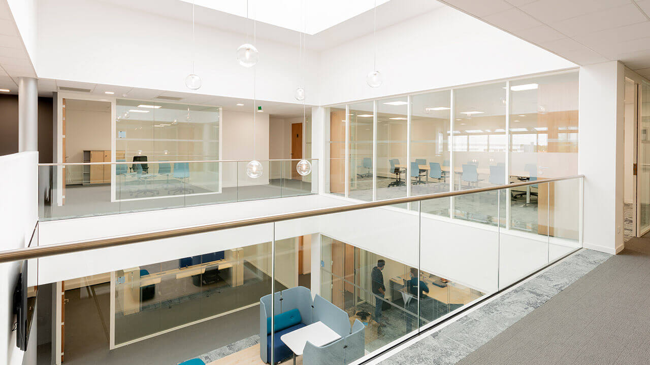 Building architecture & Turnkey business layout